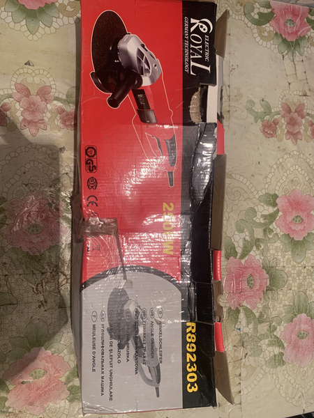 Болгарка RoyaL R892303
