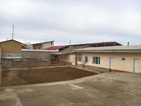 Ховли ижарага берилади