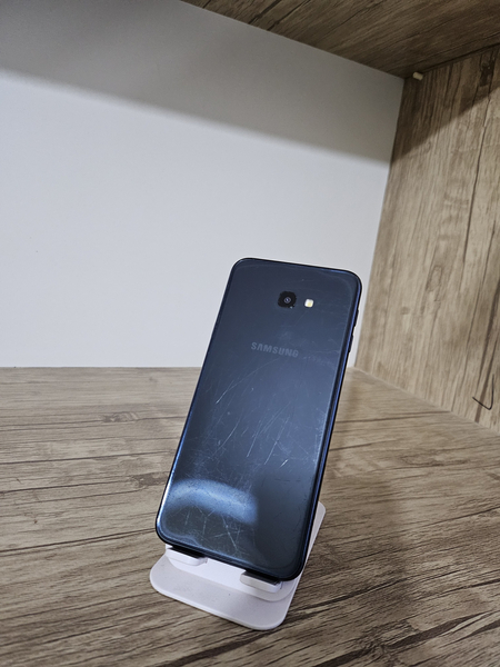 SAMSUNG J4+ sotiladi
