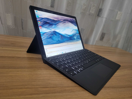Microsoft Surface Pro 7