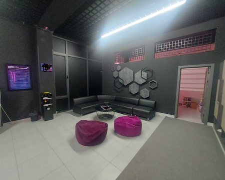 Продается 513м2 коммерция на 1м этаже в центре (140988)