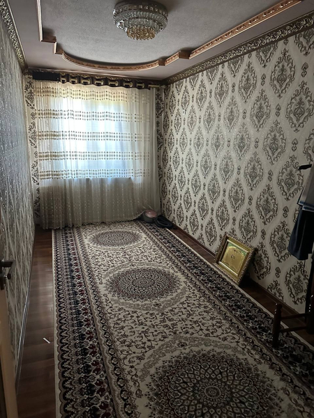 Chilonzor 19 kv 3 xonali xamma sharoitlar bor 500$ oilaga srochni