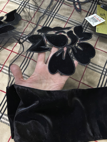Продаю абсолютно новую кофту.