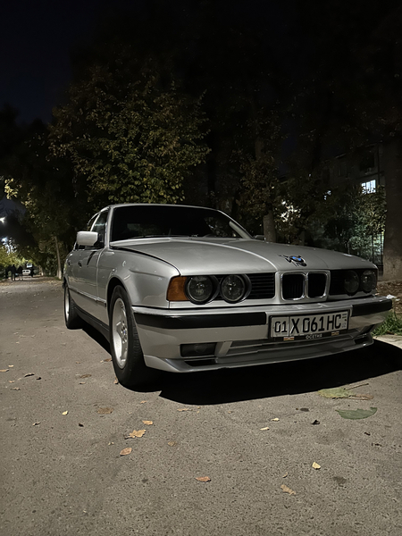 Продается бмв м5 е34