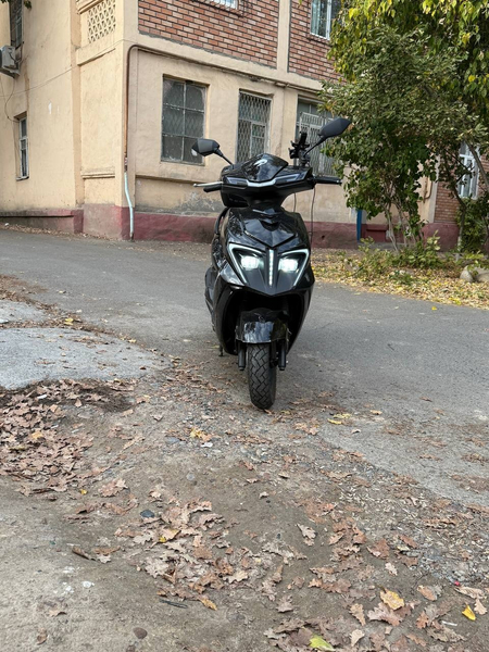 Skuter sotiladi srochna