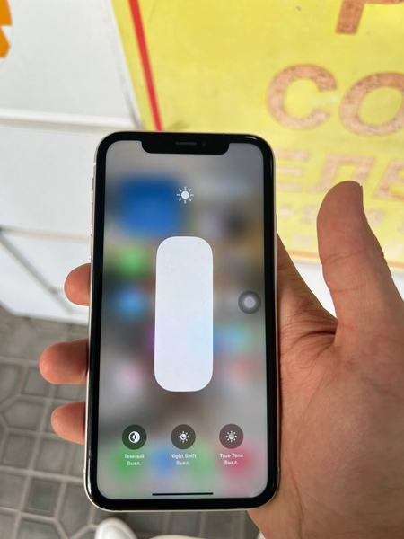 Iphone xr sotiladi arzon
