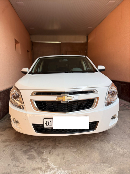 Kobilt stayl  yon oynalar qoroytirilgan haydashga  tayyor