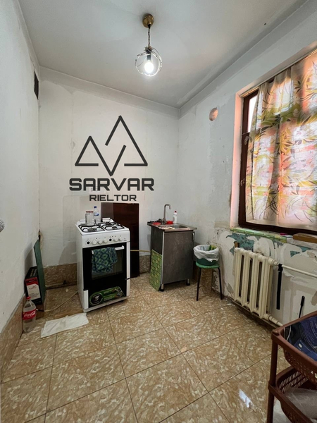 Продам 2/1/5 Буюк ипак йули Художников