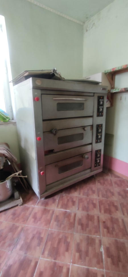 Продаётся газовая  печь трёх ярусная
