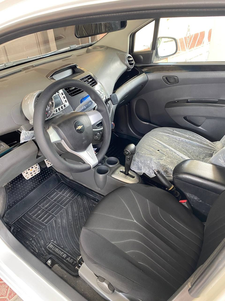 Chevrolet spark avtomat