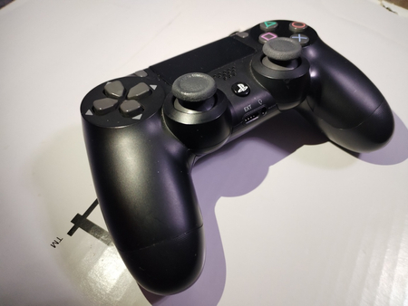 Срочно продается Play station pro -4 память 1тб!!!