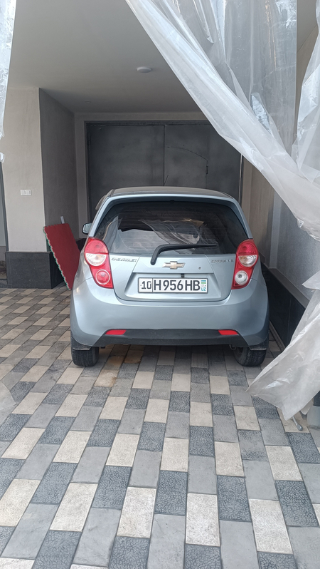 Продаю машину состояние отличное