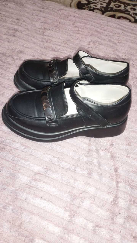 Продам черные туфли