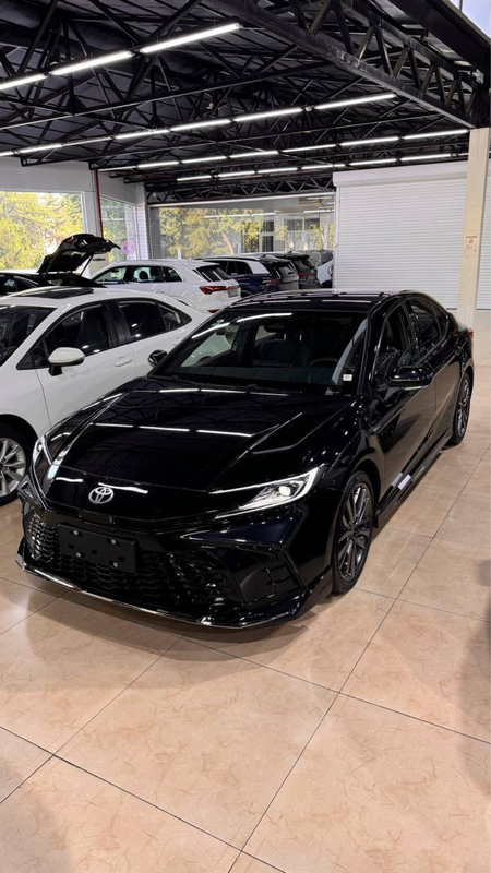 Toyota Camry 80 (Hybrid)