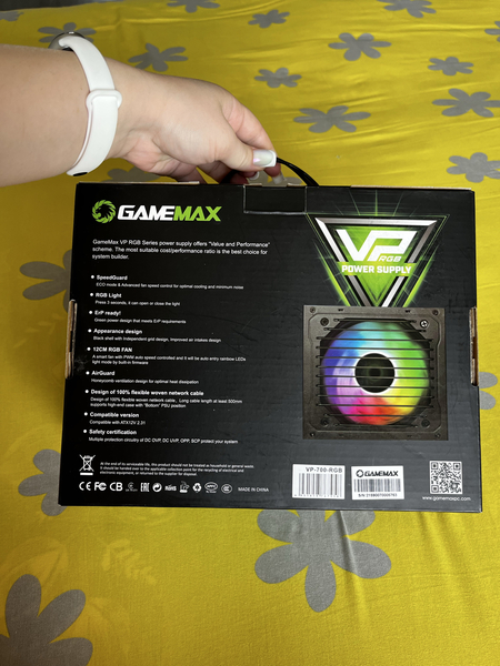 Блок питания GameMax VP700 RGB