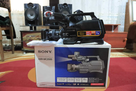 Видео камера SONY mc2500