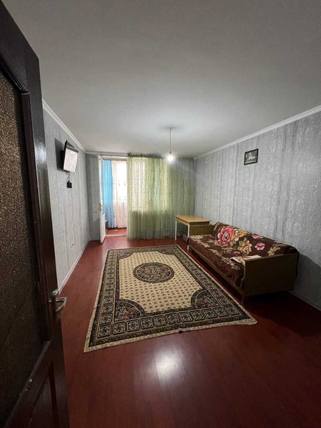 Срочно продается 1-х комн квартира в Куйлюк массив-1, 1/2/4