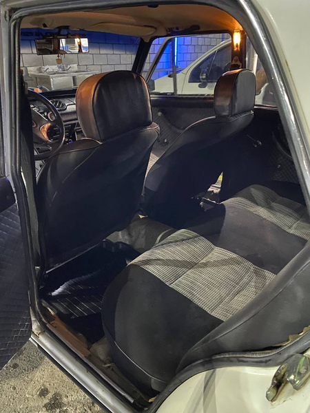 Vaz2106 srochna sotiladi
