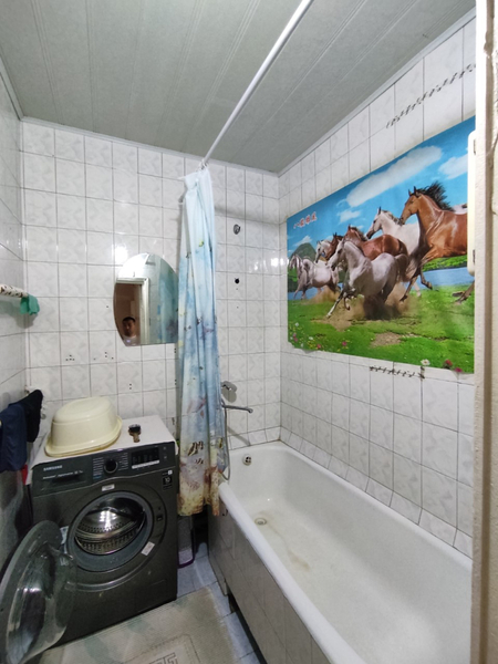 3 xonali fayzli xonadon sotiladi