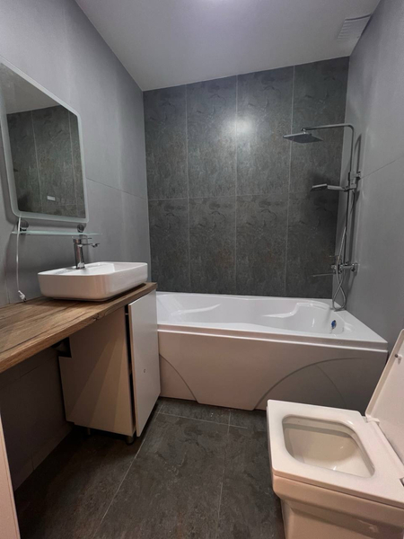 Продается 3х комнатная квартира,метро Максима Горького, 70м2