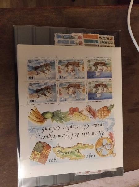 продаются почтовые марки