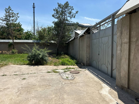 Сдаётся участок в аренду 12 соток 10 комнат Ахунбабаева