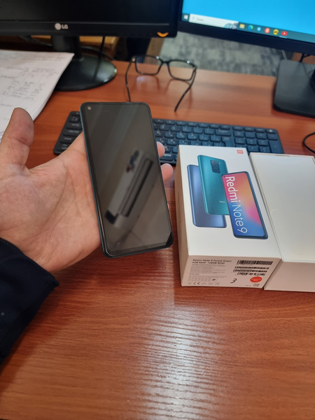 Samsung S20+ 12/256gb(2020) ideal  iwlawi zur aybi yuq tozza telefon