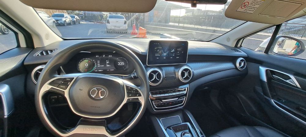 Продаётся электромобиль BAIC EU 5