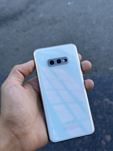 Samsung s10e karobka