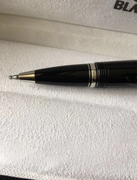 Ручка Montblanc Boheme Resin Ballpoint Pen