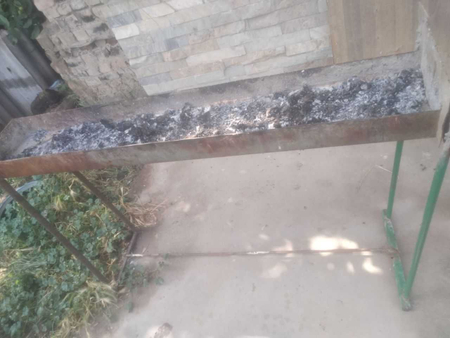 Shashlik uchon qora qora