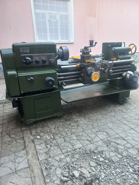 Tokarni stanok 1ka 62 Xolati 100% ideal Garantya Beraman Tokirni stano