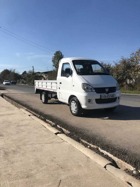 Labo Hayfay mashina sotiladi
