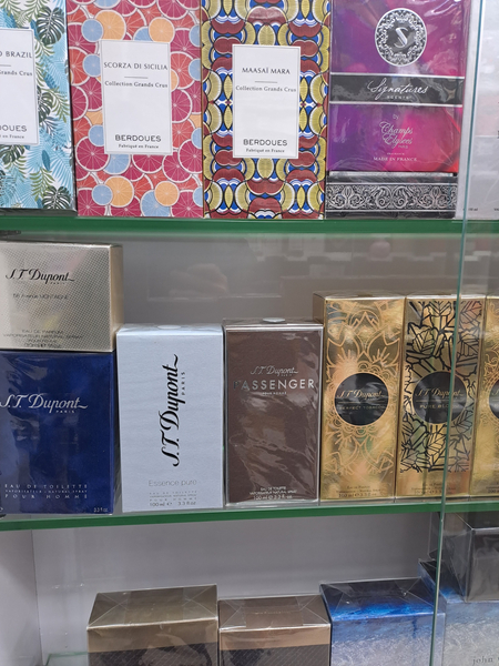 Essence pure Dupont paris