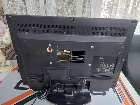 Телевизор LCD Тошиба модель 24 PS 1 V