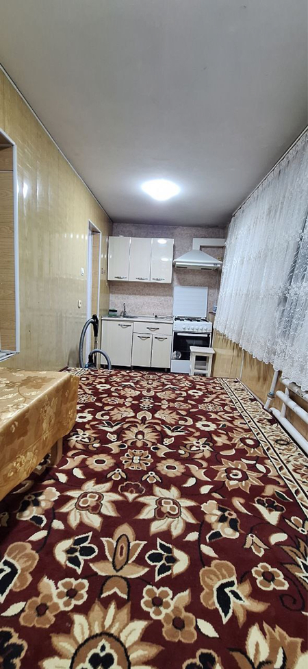 Своя 2/3/4 за Фархадским рынком.