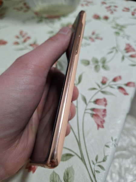 Samsung s20fe sotiladi