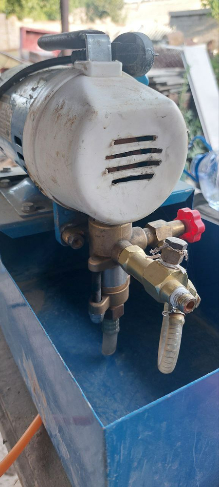 Kampreser nasos sotiladi srochna 600 ming som
