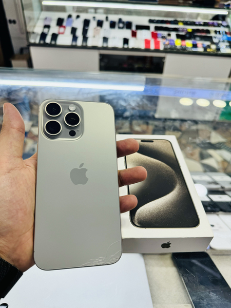 iPhone 15 Pro Max 256 gb natural