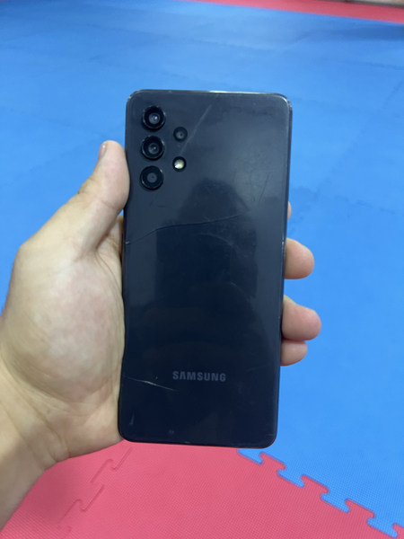Samsung a 32 yaxwi holatda