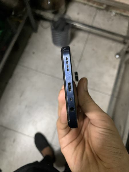 Realme C33 4+4/128