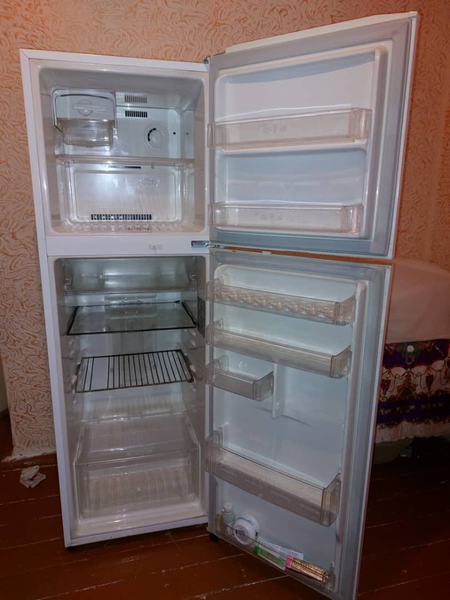 Холодильник сатылады