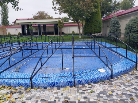 Банер тент баннер установка бассейн закрыт