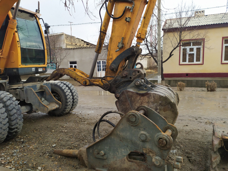Ekskavator xizmati + gidramoltok