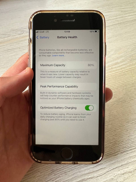 iPhone SE сотилади