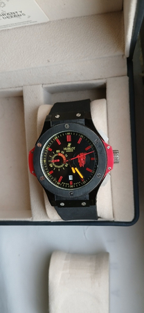 Часы hublot титаниум кварцевый хронограф