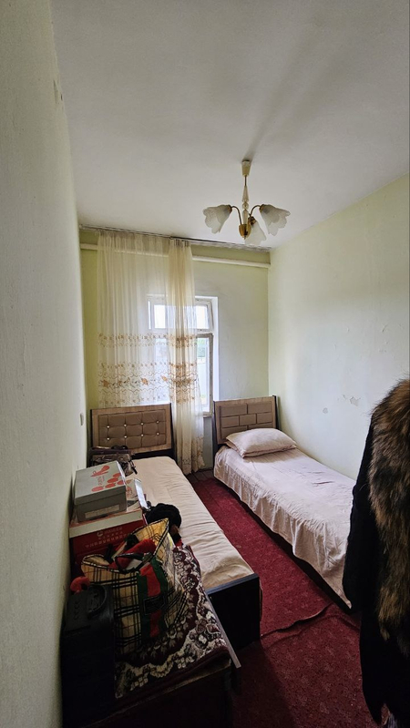 Продам квартиру Срочно 3х комнатную квартиру