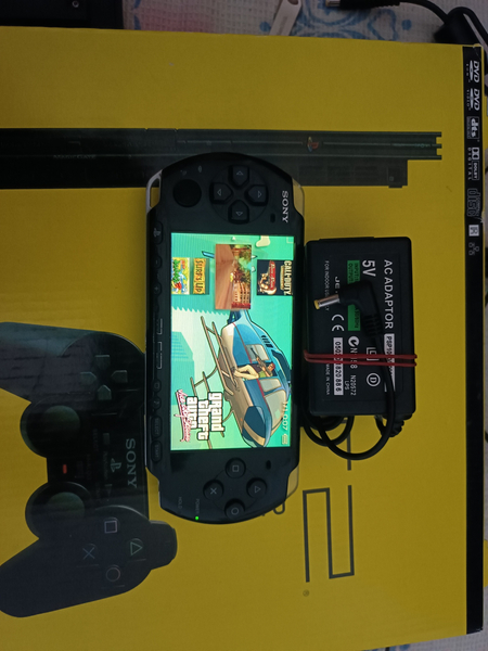 PSP 3000 model  32 GB в памяти 110 игр +ps1 игры