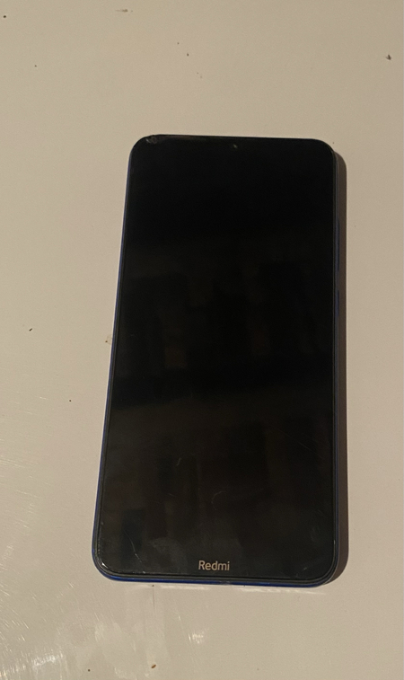 Smartfon sotiladi Redmi 8a faqat naxt beradiganlar aloqaga chiqsin