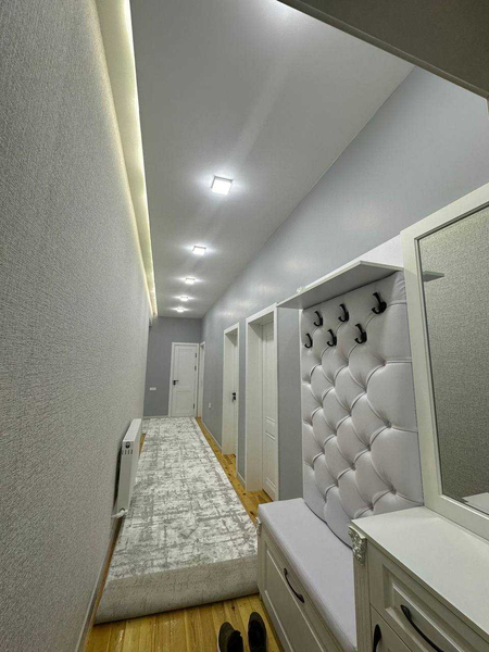 3 xonali 4 qavat 8 qavatli liftli dom 90m2 barcha jixozlari blan